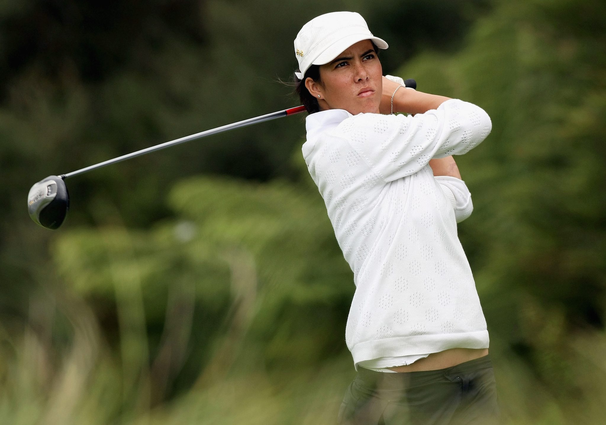 Sexy Trickgolf: Die neue Trickshotqueen Tania Tare - GOLF MAGAZIN